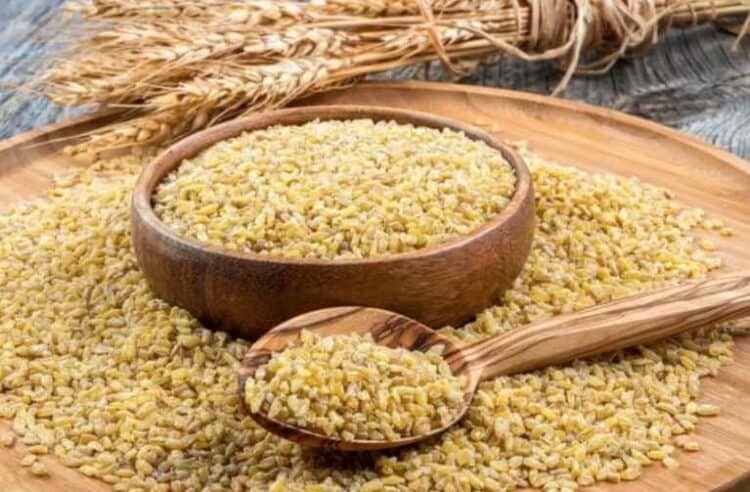 What is Beer made of? (4 Basic ingredients)