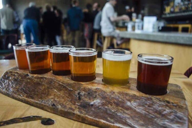 What is a Beer Flight? (Why is it Called Like So)
