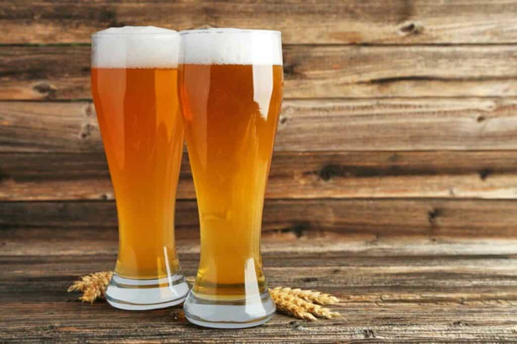 Wheat Beer Guide: History, Characteristic, Type & Made