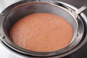 6 Steps to Make a Red Beer (Tips, Common Questions, & Guide)