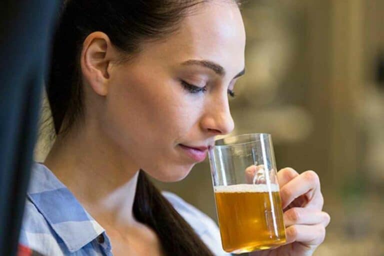 The Ultimate Guide to Drink Beer (8 Tips and 4 Mistakes)