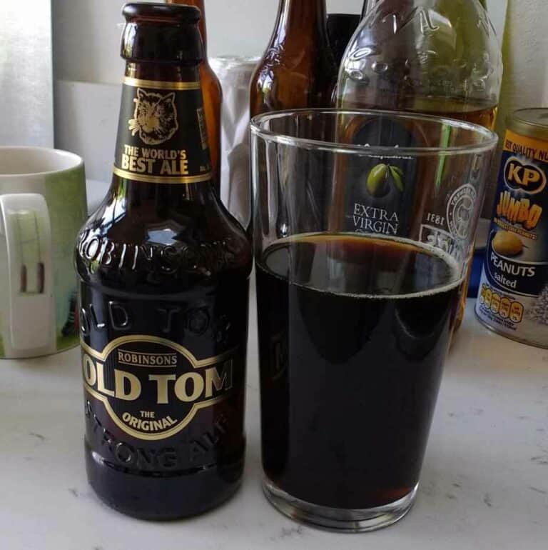 16 Most Popular English Beers (Guide Before You Try)