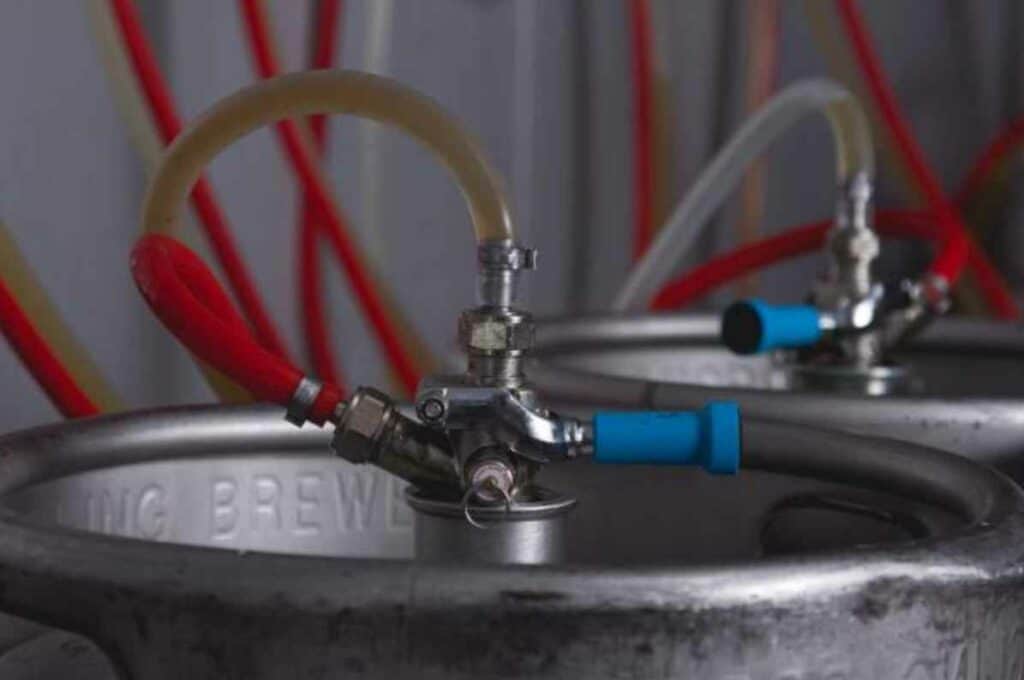 6 Steps to Change a Beer Keg Like Expert