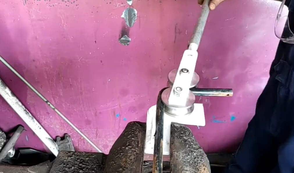 21 Creative DIY Pipe Bender Designs for Your Workshop