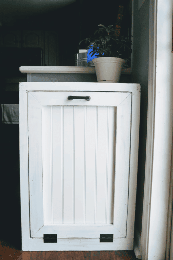 18 Smart DIY Trash Can Cabinet Ideas for Neat and Tidy Spaces