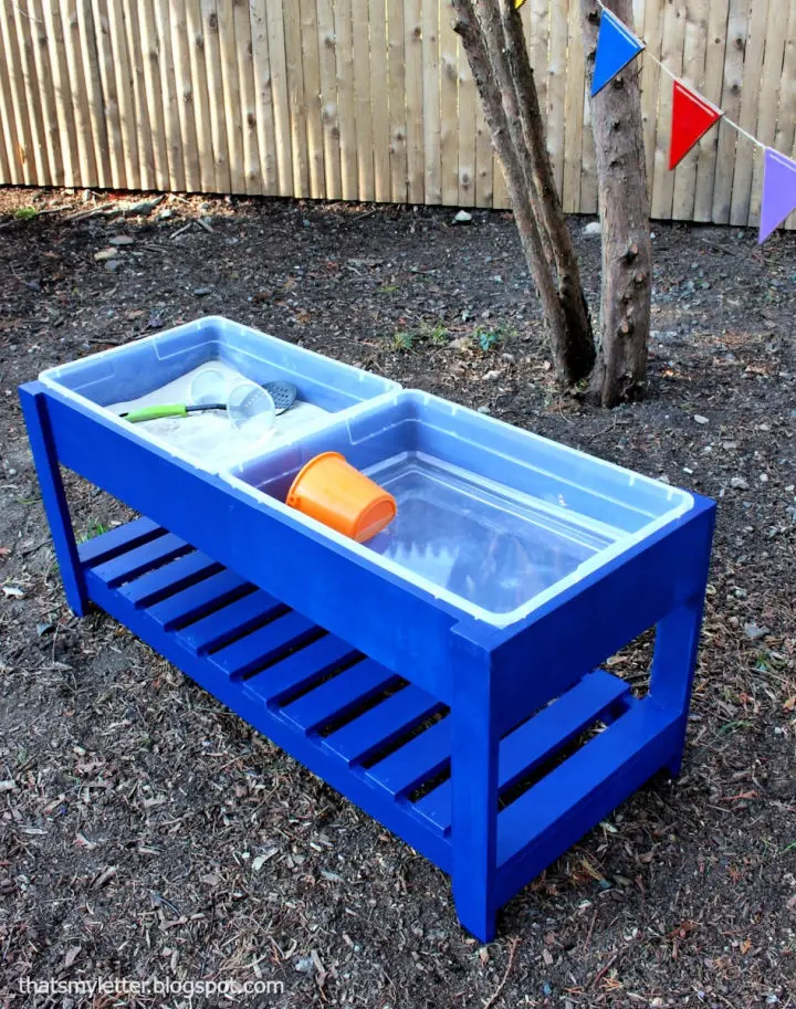 25 DIY Water Table Ideas & Plans