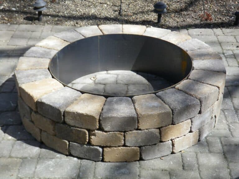 25 DIY Fire Pit Ideas: Create Your Own Backyard Oasis