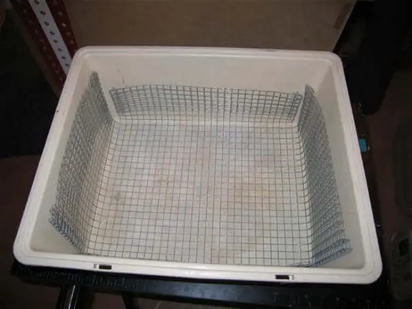 23 DIY Cat Litter Box Plans