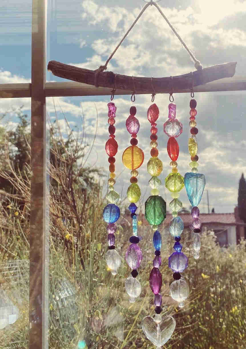 31 Creative DIY Suncatcher Projects & Inspirations
