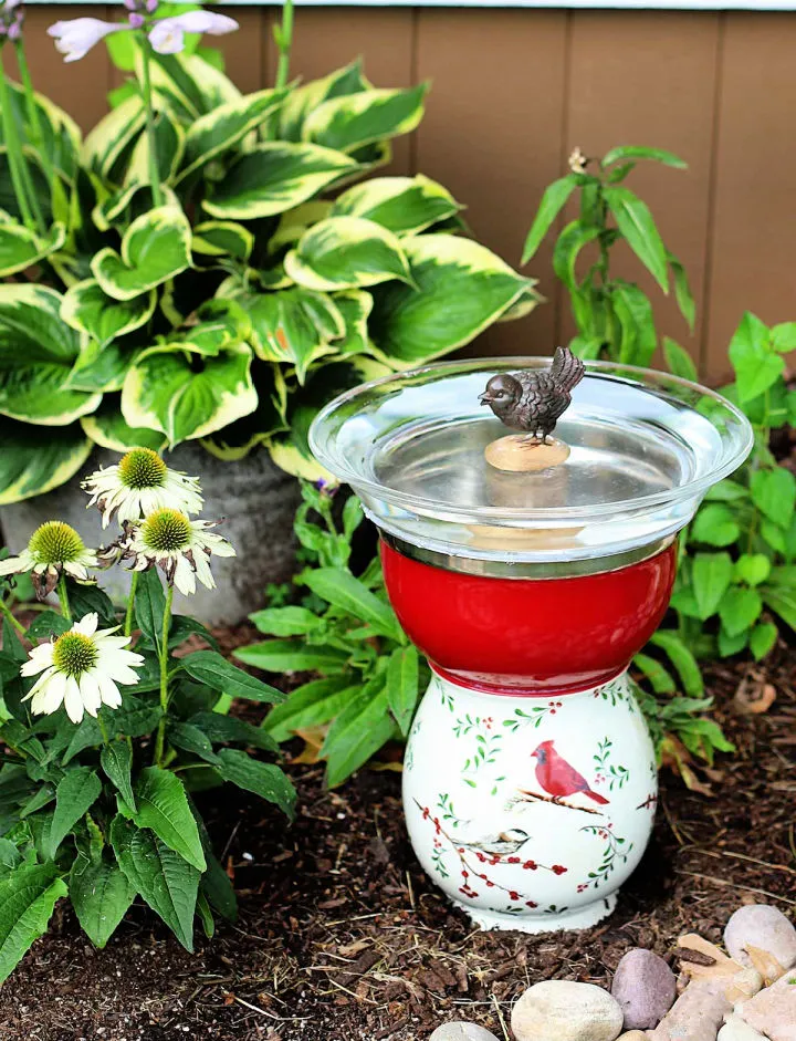 32 Creative Homemade DIY Bird Bath Ideas for Your Garden