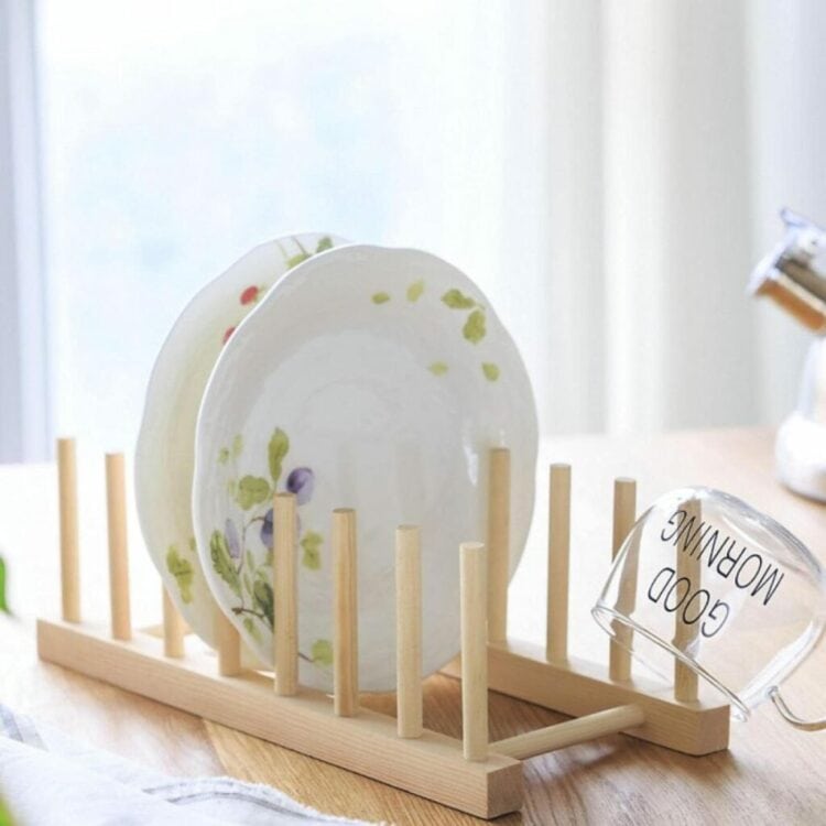 25 Practical DIY Plate Rack Designs for Organized Storage
