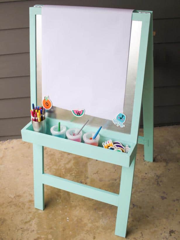 16 Creative DIY Easel Projects Ideas for Artists of All Levels