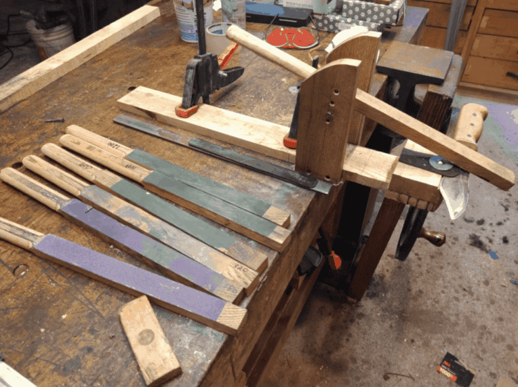 19 DIY Knife Sharpening Jig Ideas & Plans