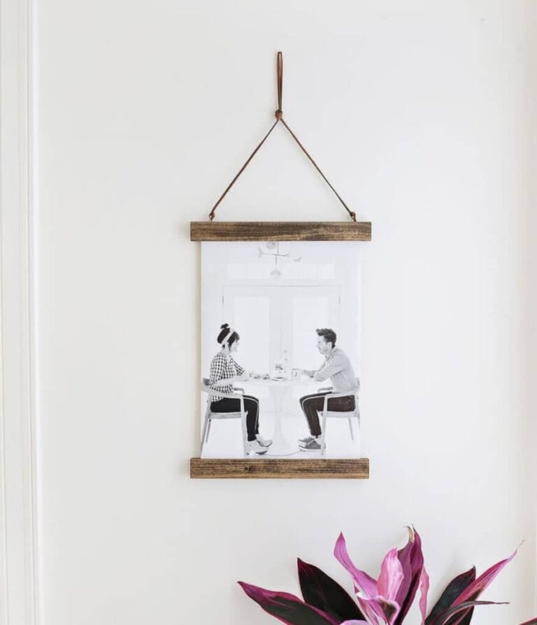 40 Creative DIY Photo and Poster Hanger Ideas for Personalizing Walls