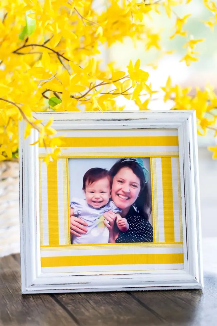 29 DIY Picture Frame Ideas for Personalized Touches