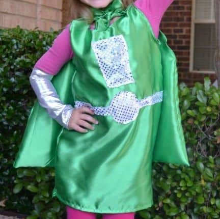 50+ Fun DIY Alien Costume Ideas for a Galactic Look