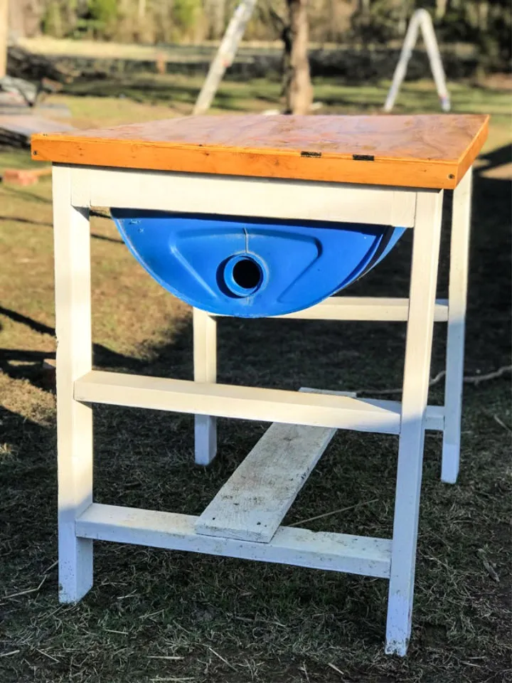 26 DIY Beehive Plans for Aspiring Beekeepers