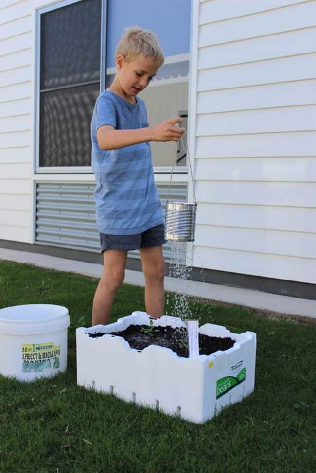 21 Creative DIY Watering Can Projects for Garden Enthusiasts