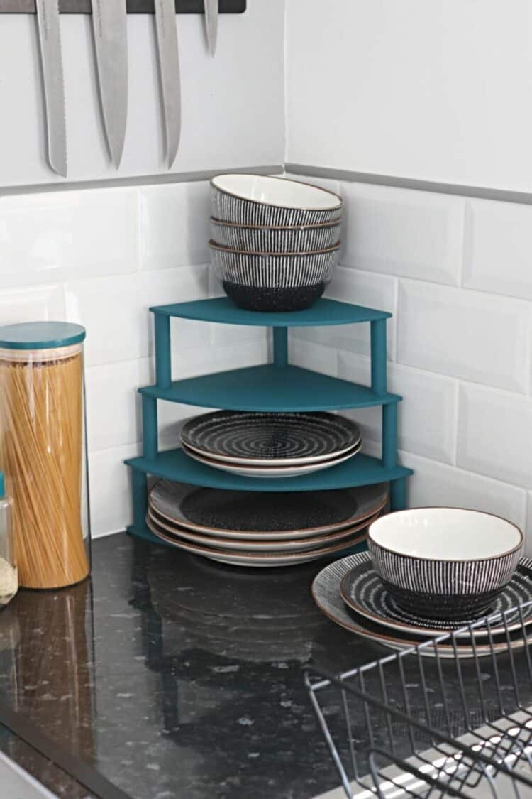 25 Practical DIY Plate Rack Designs for Organized Storage