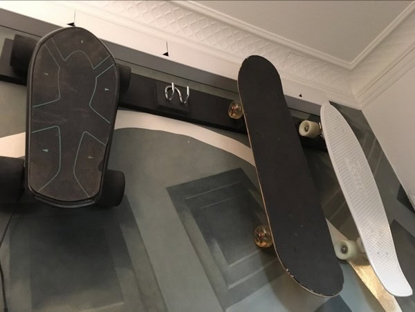 16 Easy DIY Skateboard Rack Plans for Small Spaces