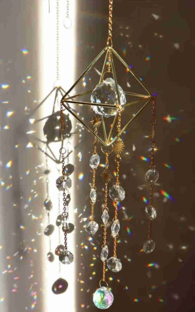 31 Creative DIY Suncatcher Projects & Inspirations
