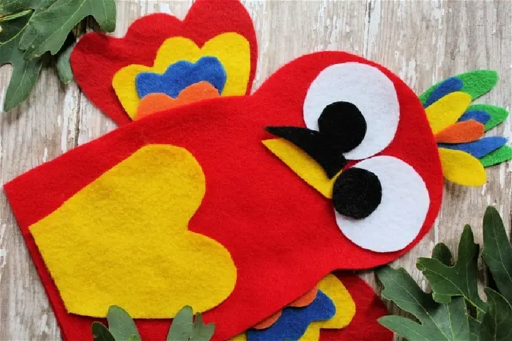 30 DIY Puppet Ideas & Plans