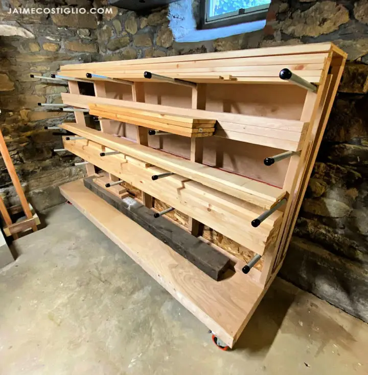 15 Simple DIY Lumber Rack Ideas for Maximizing Space