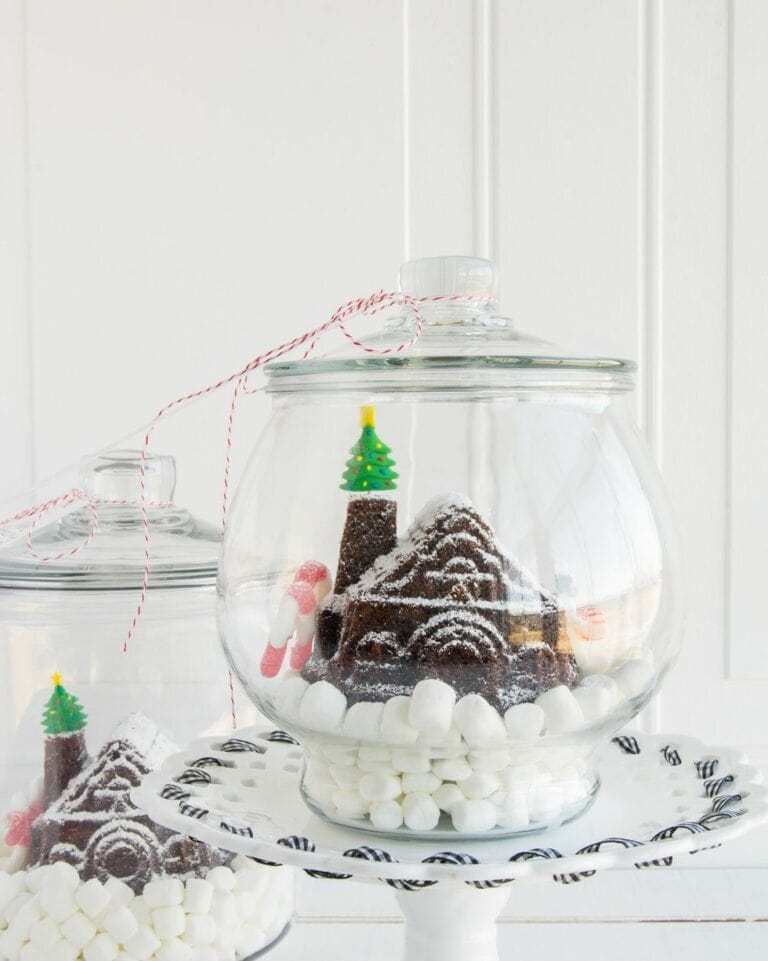 18 Creative DIY Snow Globe Designs for Festive Decor