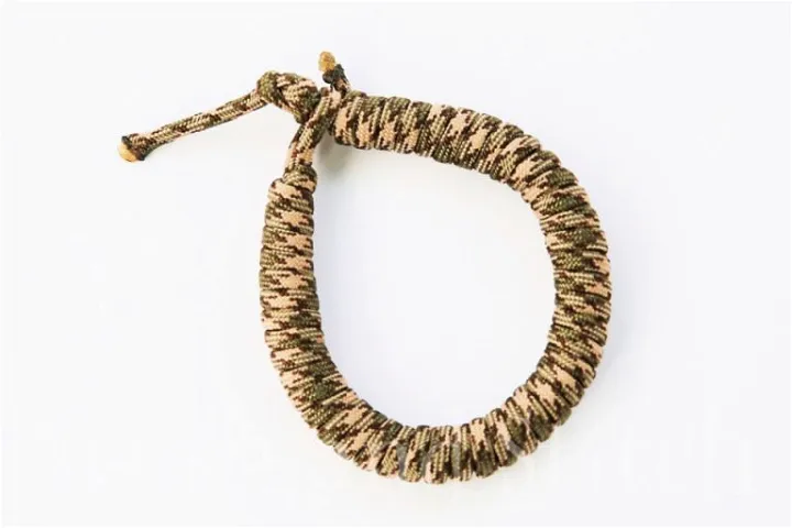 24 Creative DIY Paracord Bracelet Designs for Outdoor Enthusiasts