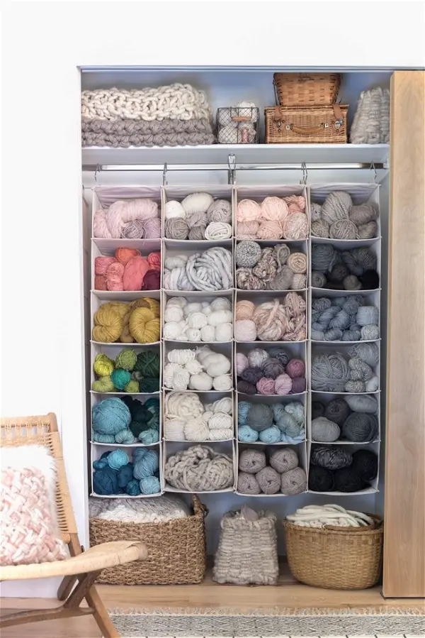 14 Clever DIY Yarn Holder Ideas for Knitting Enthusiasts