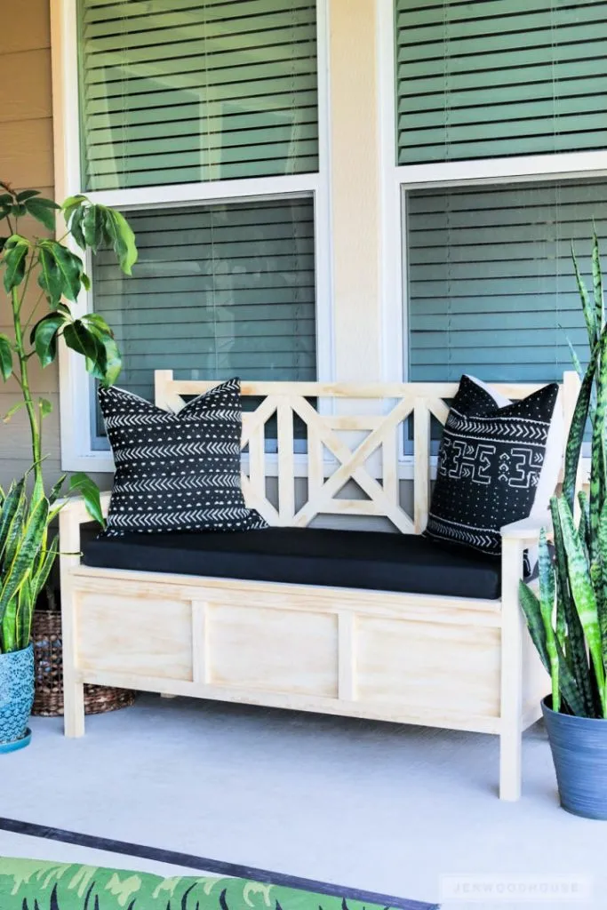 23 DIY Bench Plans for Indoor and Outdoor Comfort