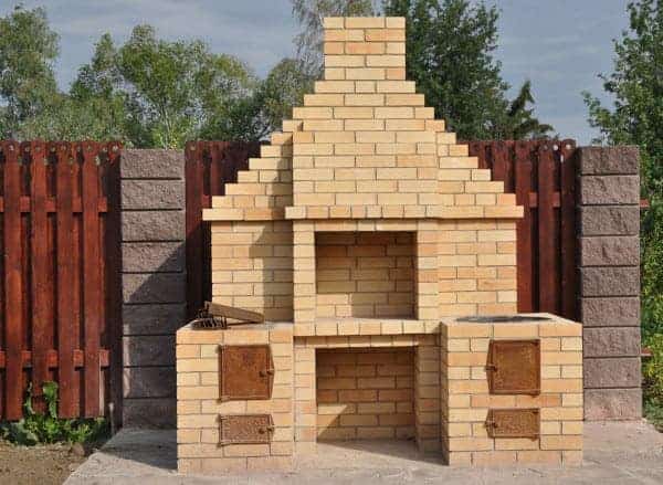 35 DIY BBQ Pit Ideas & Plans for Delicious Outdoor Grilling