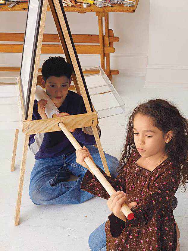 16 DIY Easel Projects Ideas & Plans