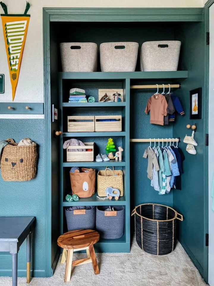 26 DIY Closet Shelve Ideas