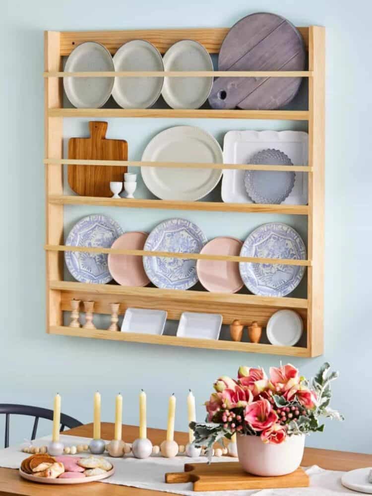 25 Practical DIY Plate Rack Designs for Organized Storage