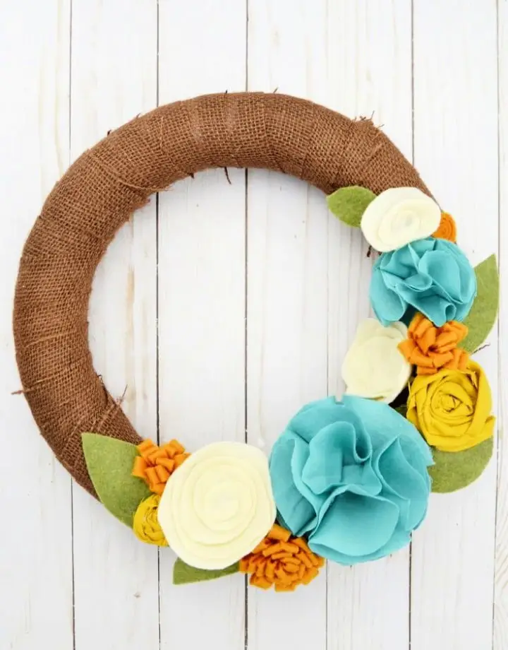 23 Simple DIY Fabric Flower Tutorials for Elegant Decorations