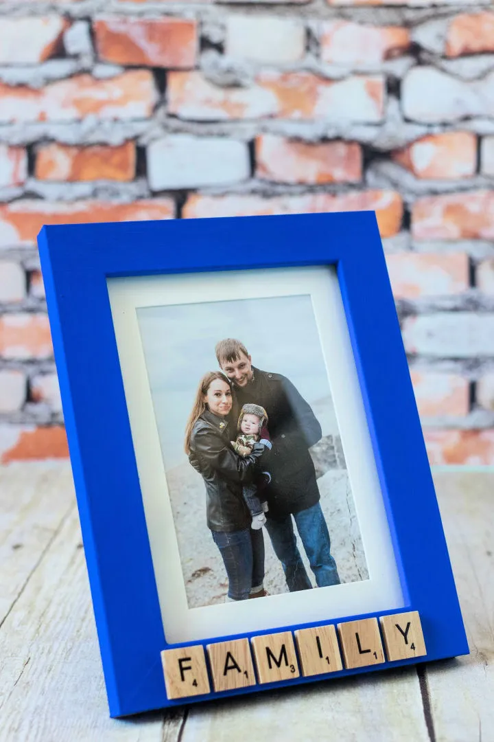 29 DIY Picture Frame Ideas