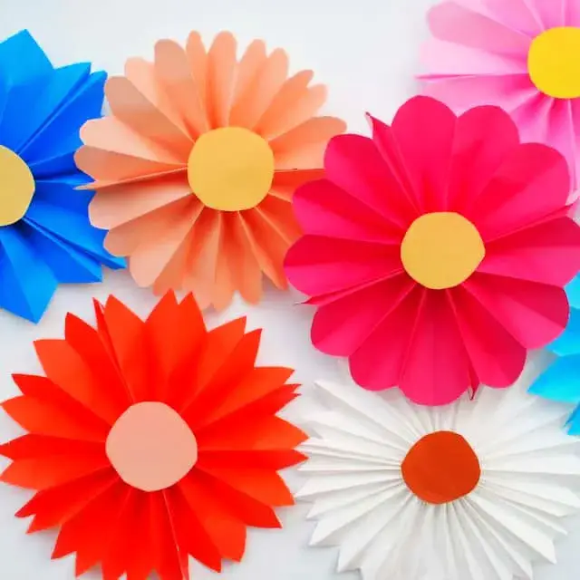 30 Beautiful DIY Paper Flower Ideas for Any Occasion