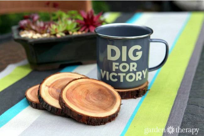 16 Rustic DIY Wooden Coasters Ideas for Your Home
