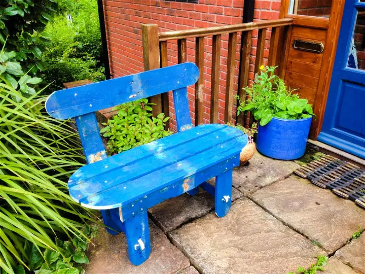 35 Creative DIY Wood Pallet Bench Ideas & Blueprints