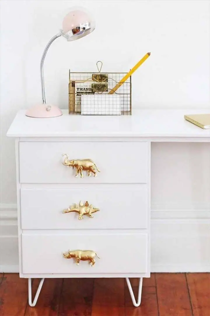 15 DIY Drawer Pulls Knobs Ideas & Plans