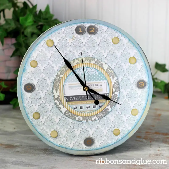 25 Unique DIY Clock Ideas for Home Décor