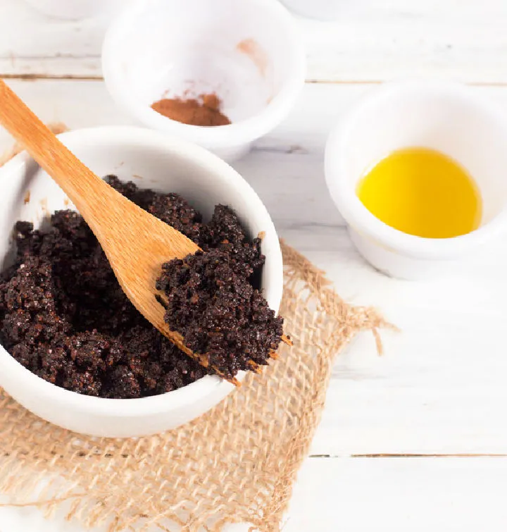 27 Creative DIY Lip Scrub Recipes for Smooth, Luscious Lips