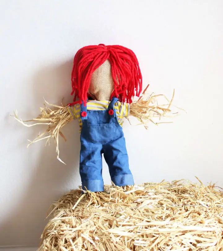 25 Creative DIY Scarecrow Designs to Liven Up Your Yard