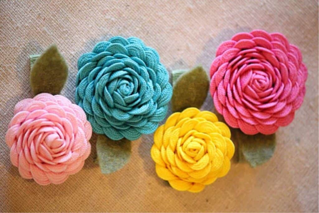 14 Creative DIY Ribbon Flower Ideas for Crafty Projects