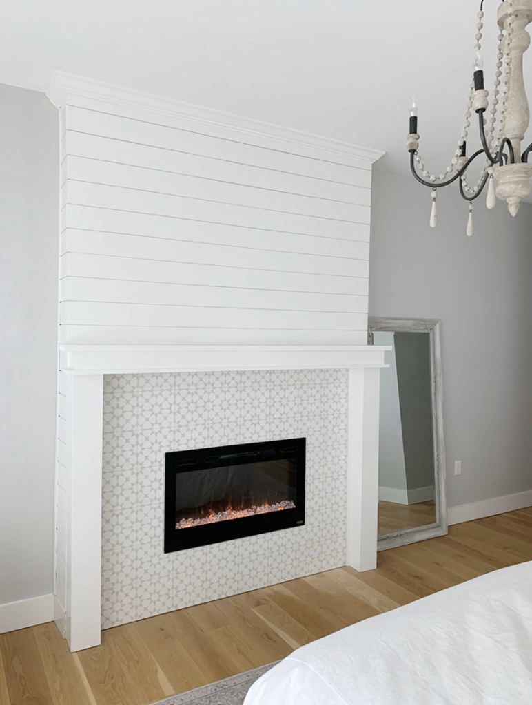 26 Innovative DIY Shiplap Fireplace Solutions for a Stylish Home