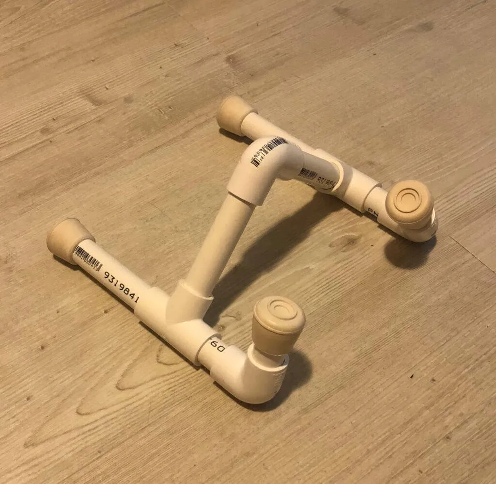 30 DIY Guitar Stand Ideas And Plans