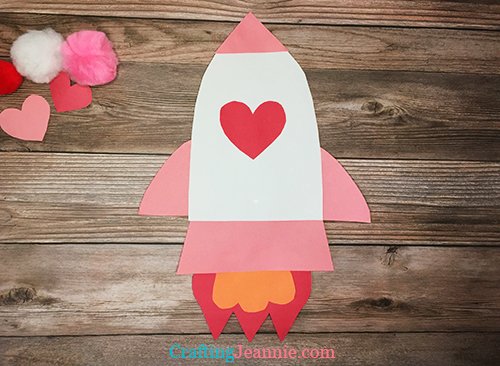 26 Fun DIY Rocketship Crafts for Kids' Creativity