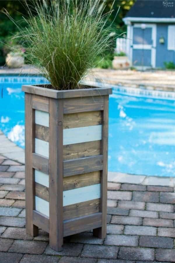 26 Creative DIY Planter Box Ideas for a Stunning Garden
