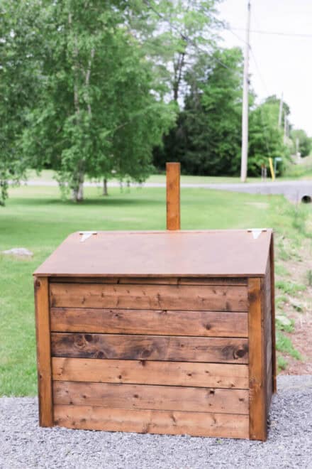 18 DIY Kitchen Garbage Can Storage Ideas